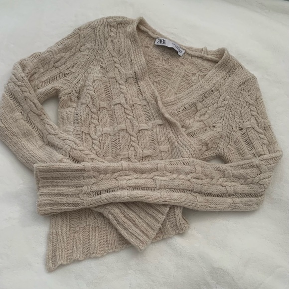 Zara | Sweaters | Acubi Subversive Zara Aysemetrical Cut Cropped ...